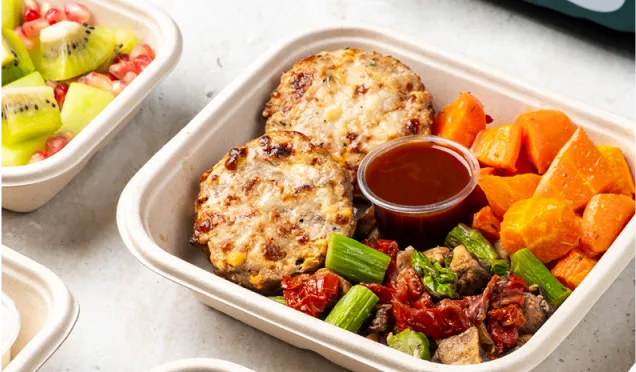 Kcal Restaurants - About - UAE