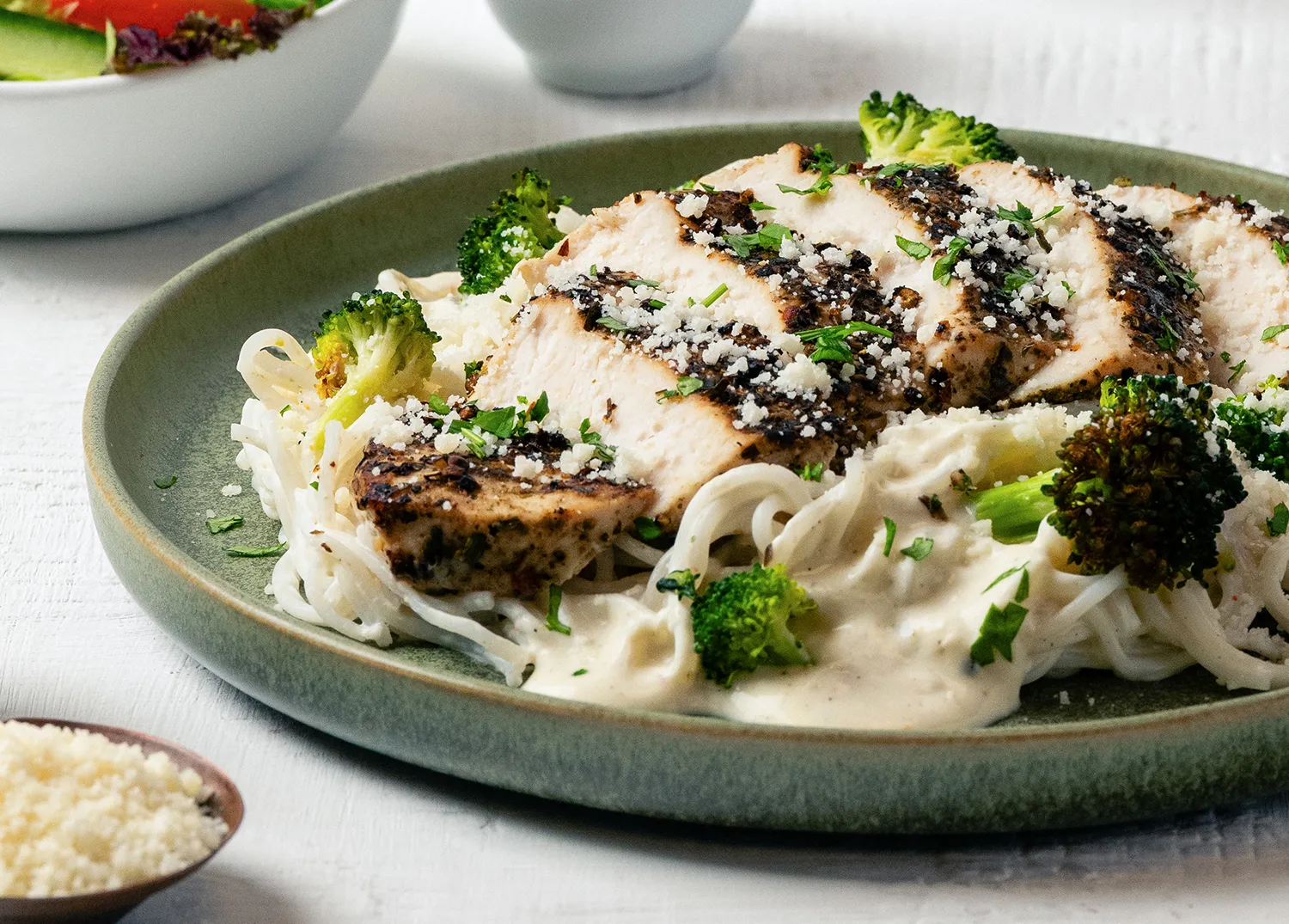 Kcal Restaurants UAE - Mains - Creamy Chicken and Broccoli Pasta (Low Carb)